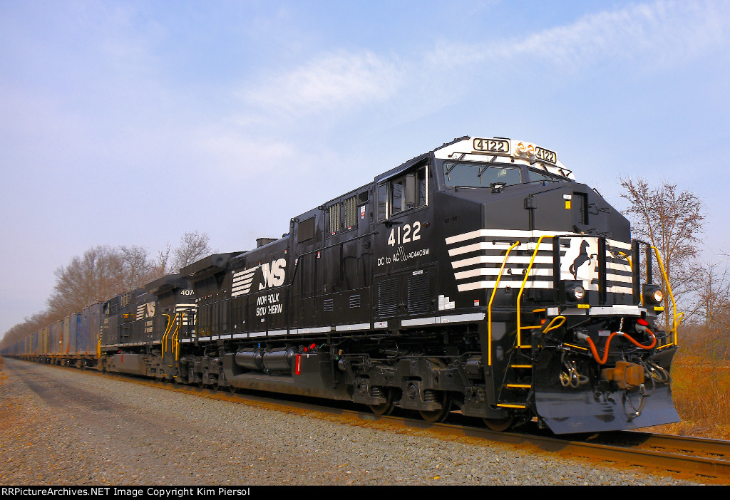 NS 4122 62V